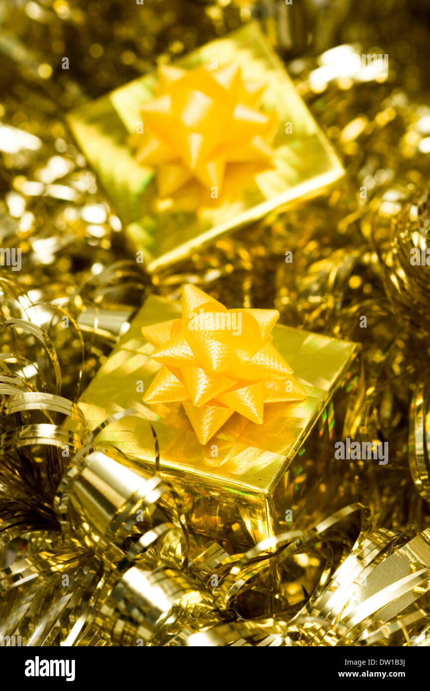 Golden yellow sash hi-res stock photography and images - Alamy