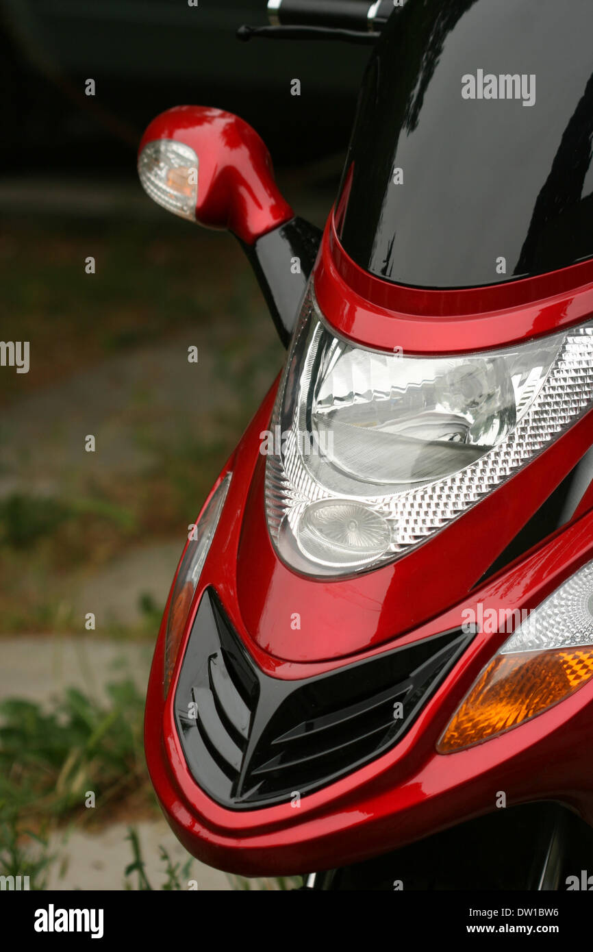 Red motorcycle hi-res stock photography and images - Alamy