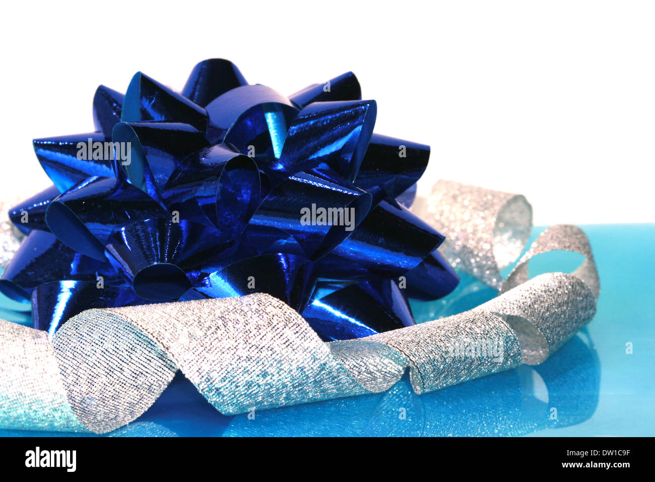 blue Christmas bow with ribbon Stock Photo - Alamy