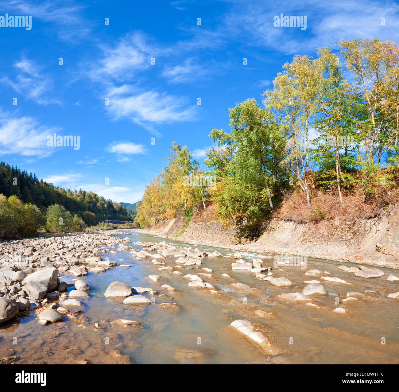 Stony riverside hi-res stock photography and images - Alamy