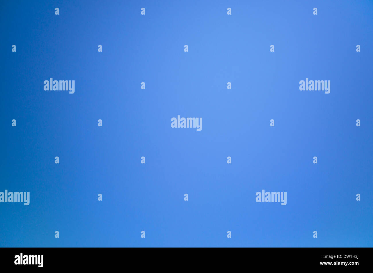 Clean blue sunny sky hi-res stock photography and images - Alamy