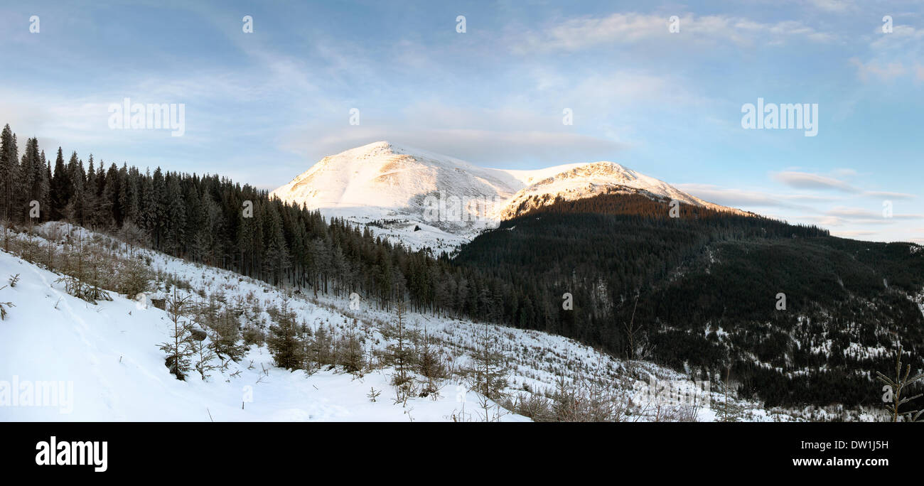 daybreak mountain landscape Stock Photo - Alamy