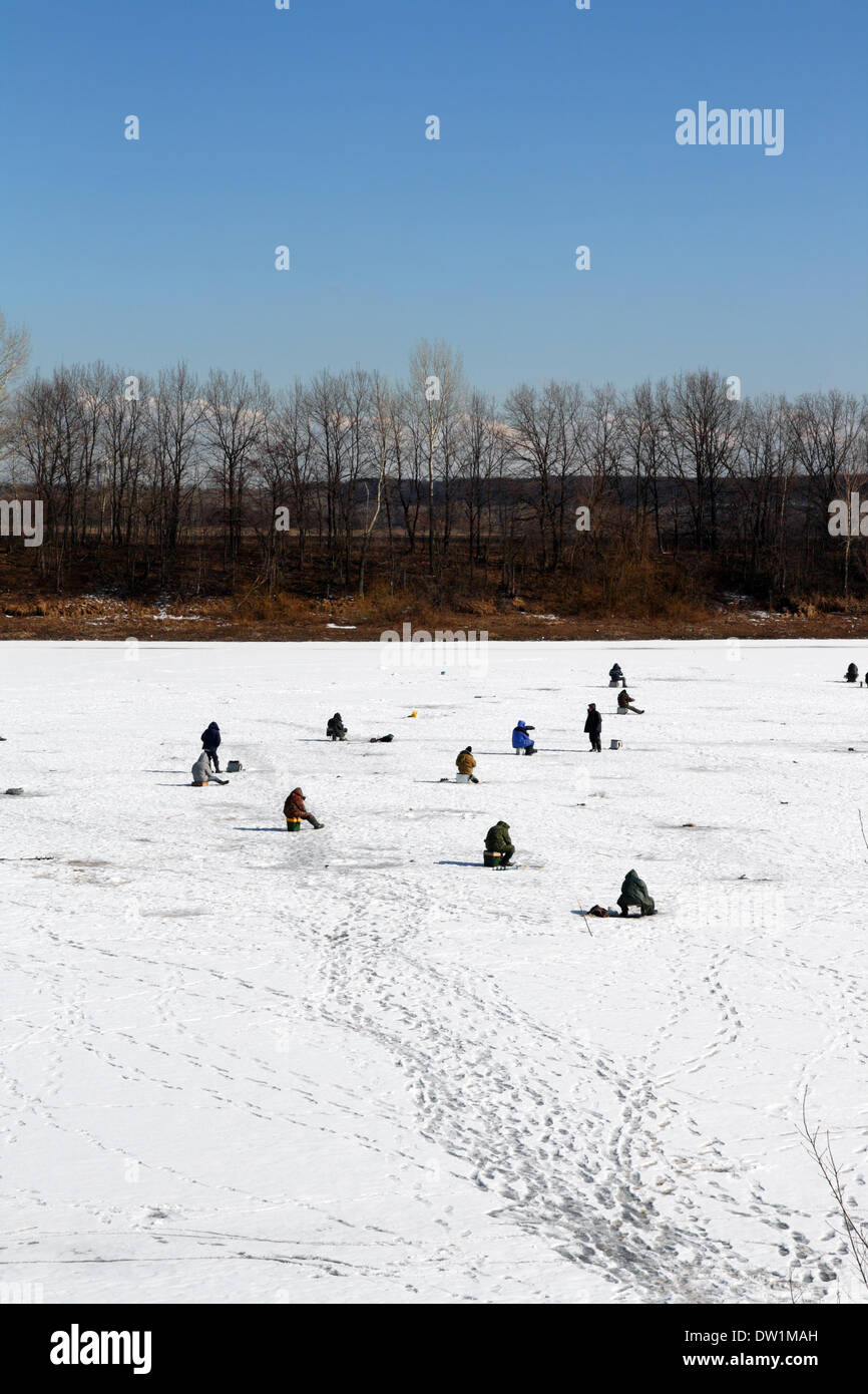 Ice fishing russia hi-res stock photography and images - Alamy