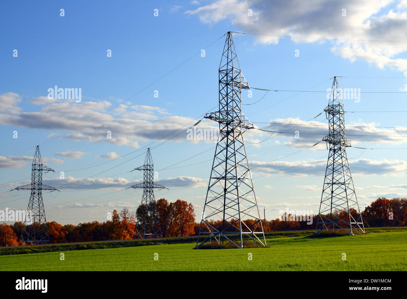Cable towers hi-res stock photography and images - Alamy