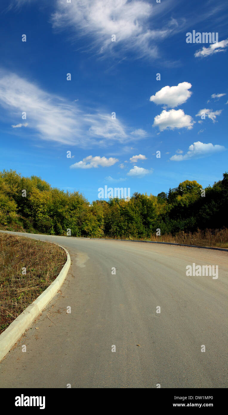 Curved road hi-res stock photography and images - Alamy