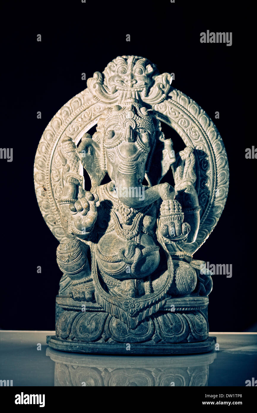 Beautiful ganesh hi-res stock photography and images - Alamy