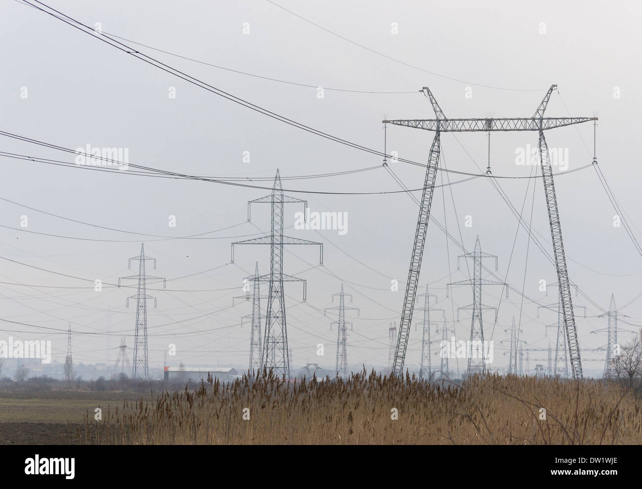 Parallel single circuit lines hi-res stock photography and images - Alamy