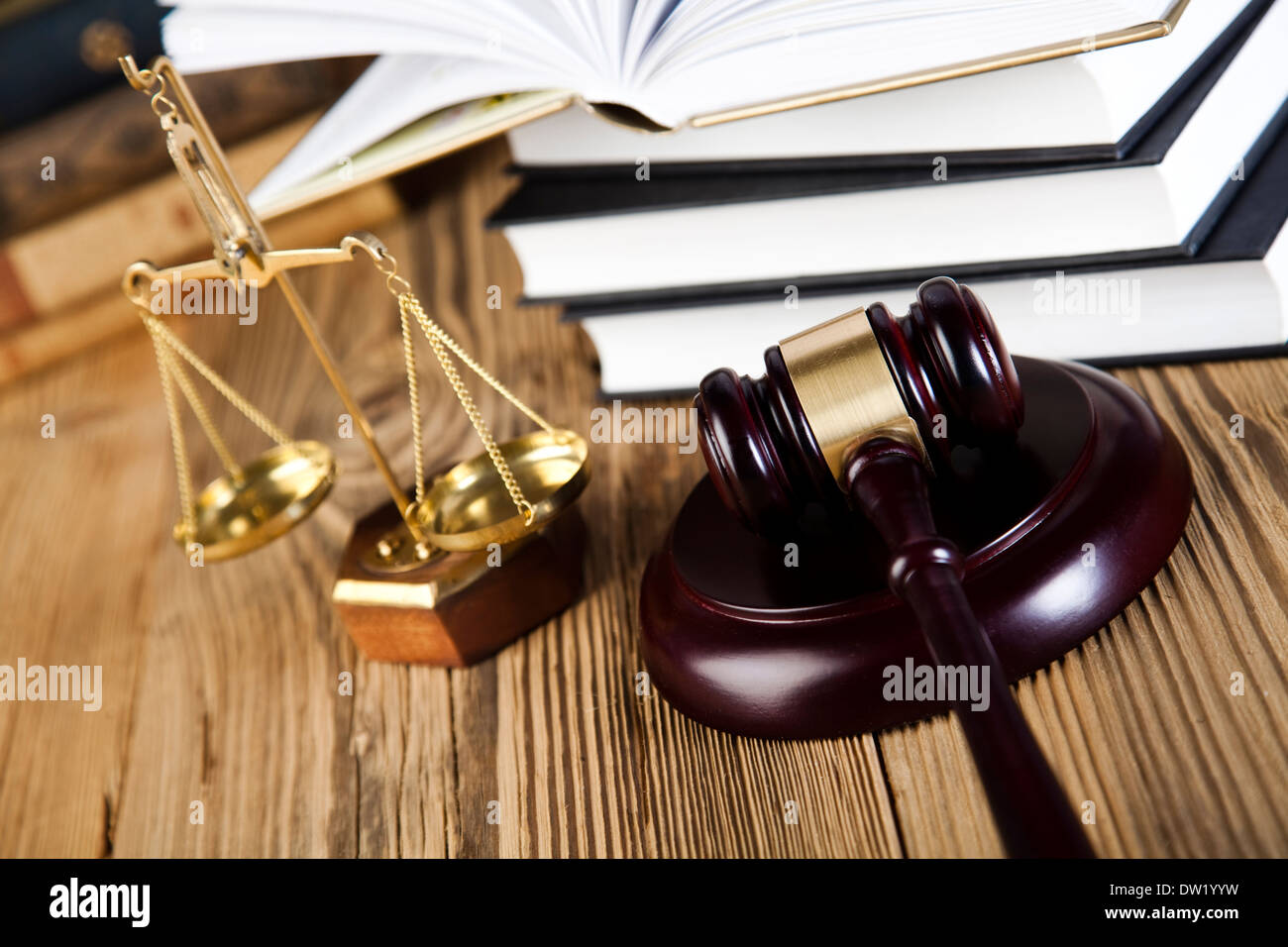 Scales of justice, gavel and law books Stock Photo - Alamy