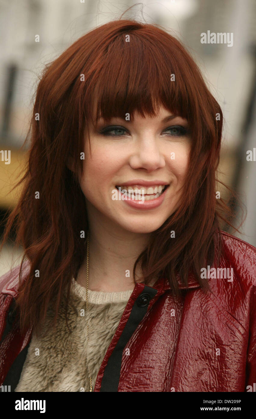 New York, , USA. 25th Feb, 2014. Singer CARLY RAE JEPSEN honored by the ...