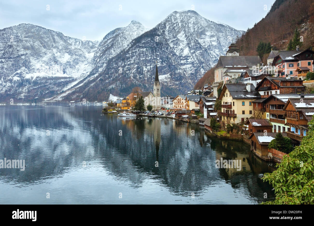 Hallstatt austria winter hi-res stock photography and images - Alamy