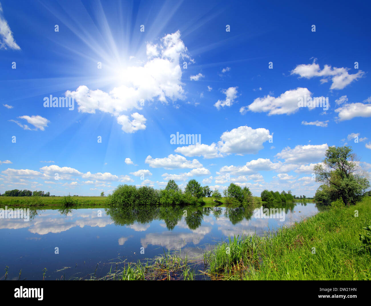 Beautiful lake landscape hi-res stock photography and images - Alamy