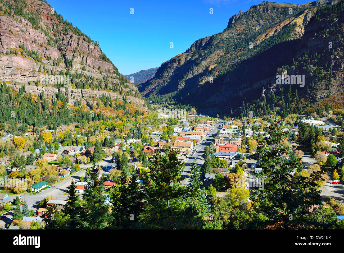 colourful mountains of Colorado and view of Ouray town during foliage ...