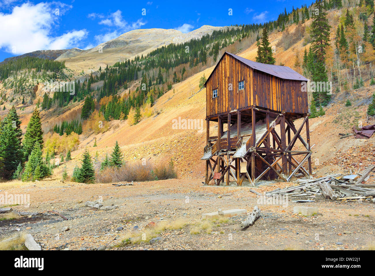 old abandoned mine in colourful mountains of Colorado during foliage ...