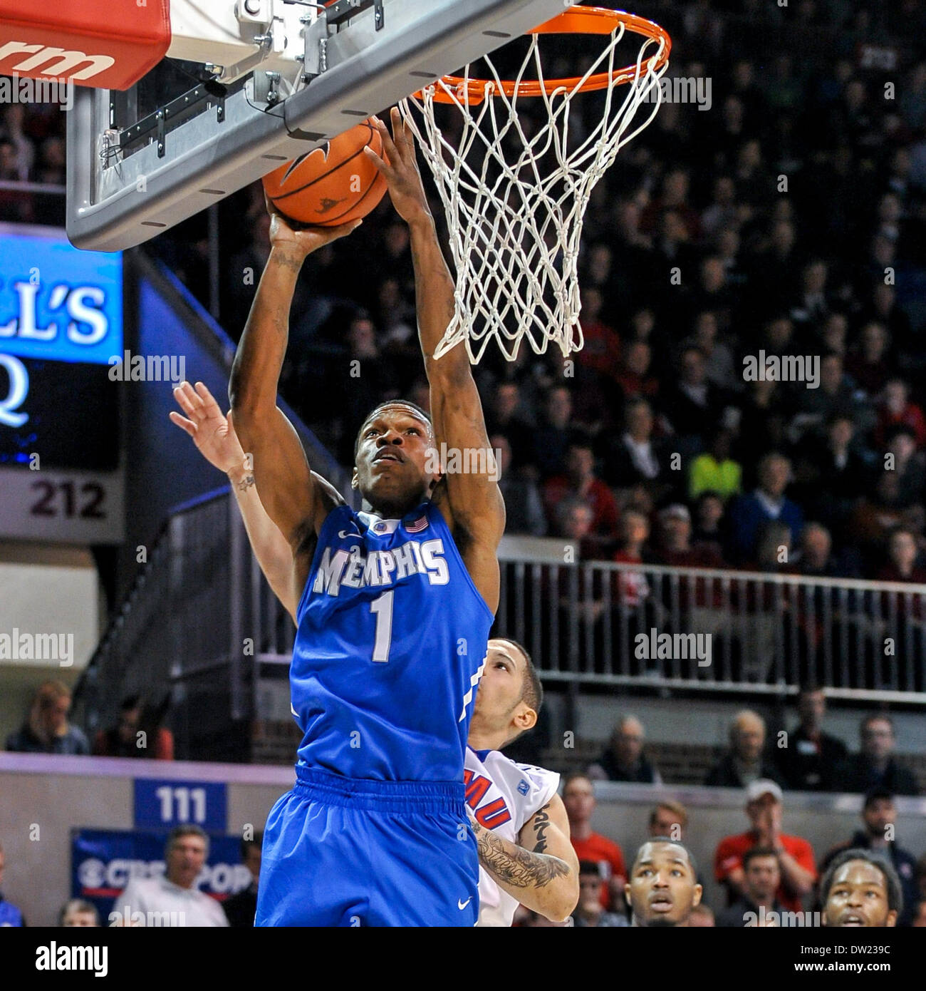 Memphis Tigers guard Joe Jackson (1) tries to score over Southern ...