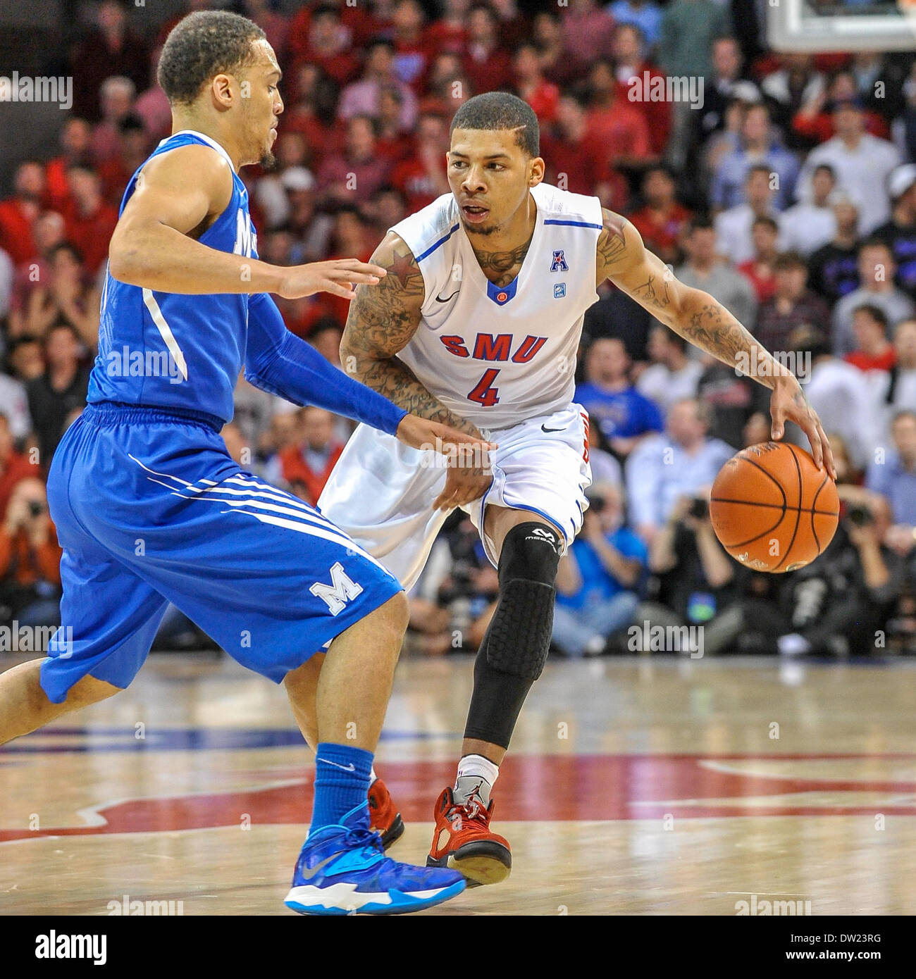 Southern Methodist Mustangs guard Keith Frazier (4) with the ball.in an ...
