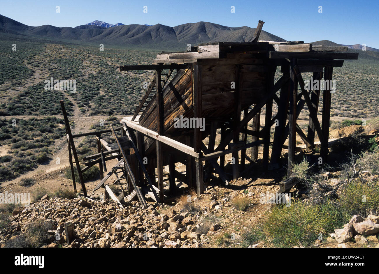Mine head frame hi-res stock photography and images - Alamy