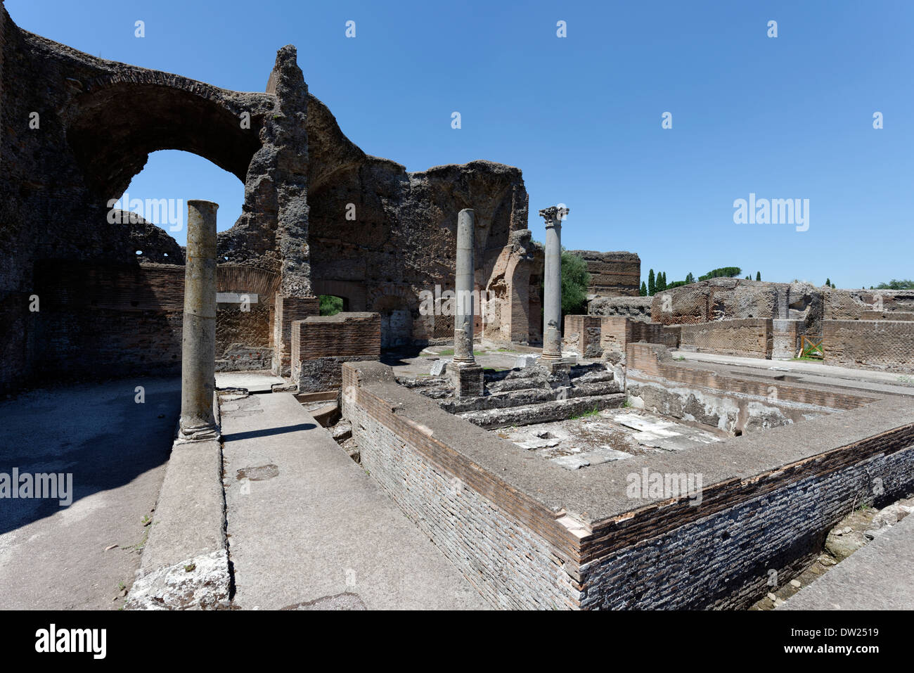 The Thermae con Heliocaminus which are oldest baths at Villa Adriana ...