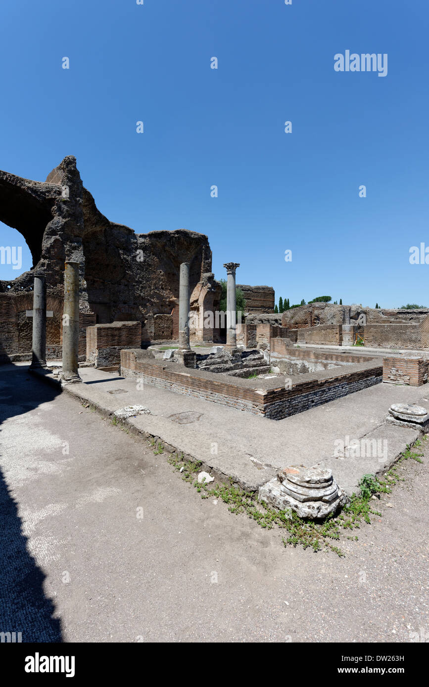 Heliocaminus baths hadrian’s villa hi-res stock photography and images ...