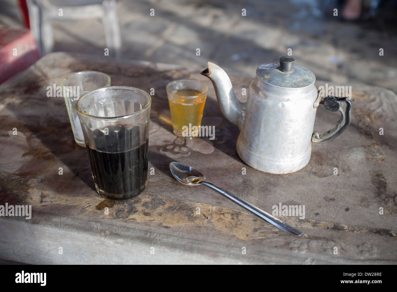 Street tea stall hi-res stock photography and images - Alamy