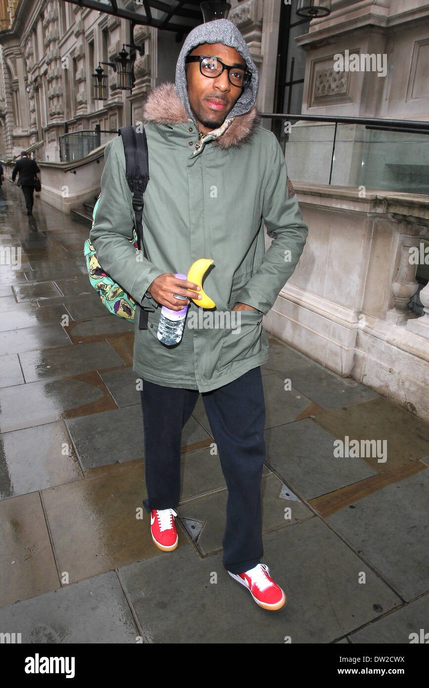 Simeon Dixon of MK1 'The X Factor' final contestants leave their hotel ...
