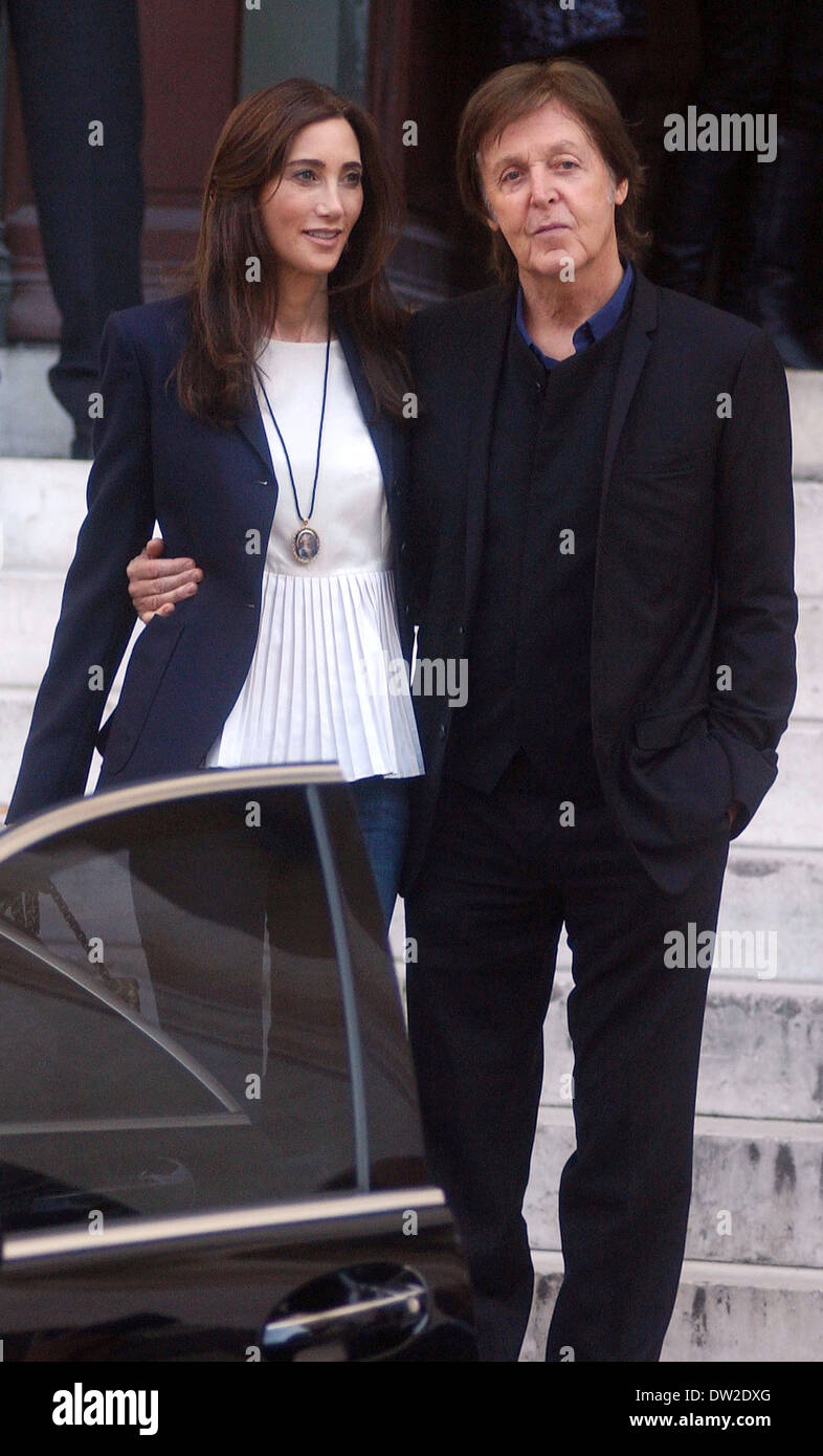 Sir Paul McCartney and Nancy Shevell Paris Fashion Week Spring/Summer ...