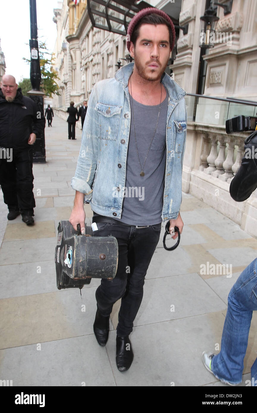 Adam Burridge 'The X Factor' final contestants head to rehearsals ...