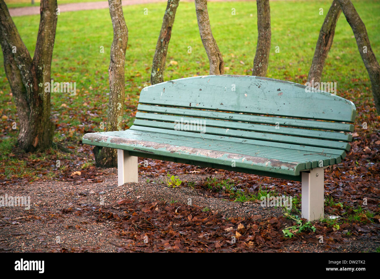 Worn green bench hi-res stock photography and images - Alamy