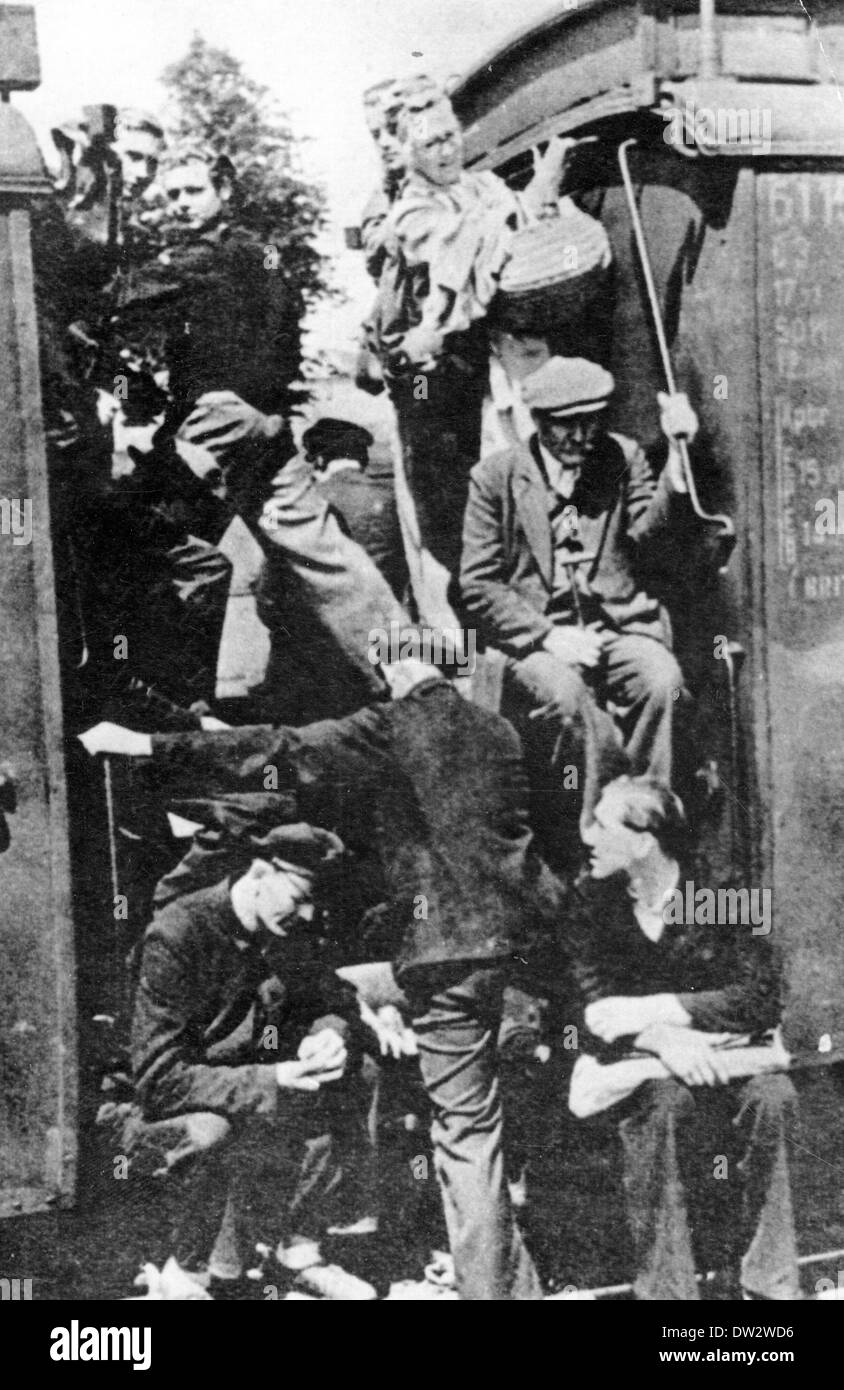 A few people vintage Black and White Stock Photos & Images - Alamy