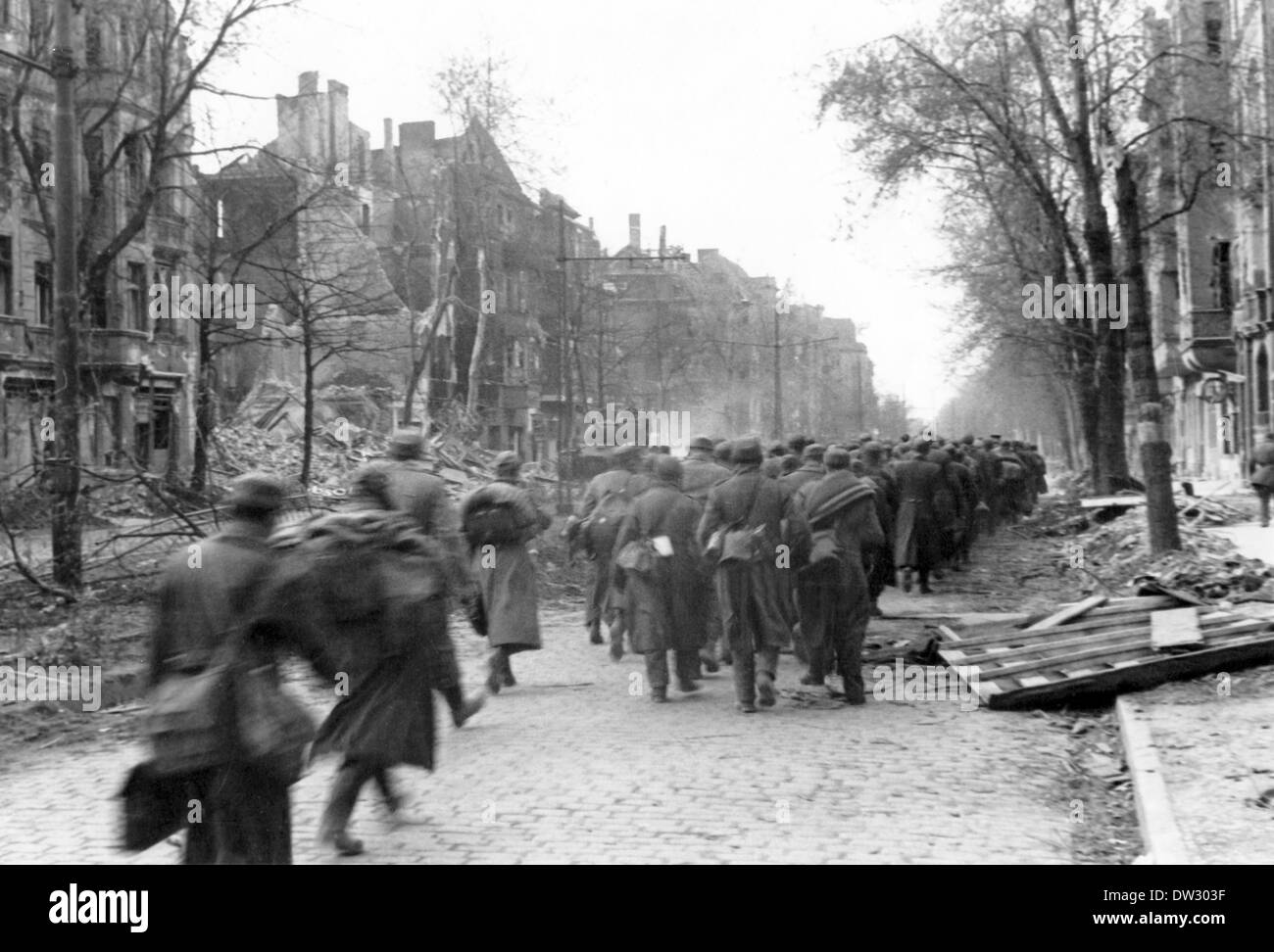 Berlin 1945 hi-res stock photography and images - Alamy