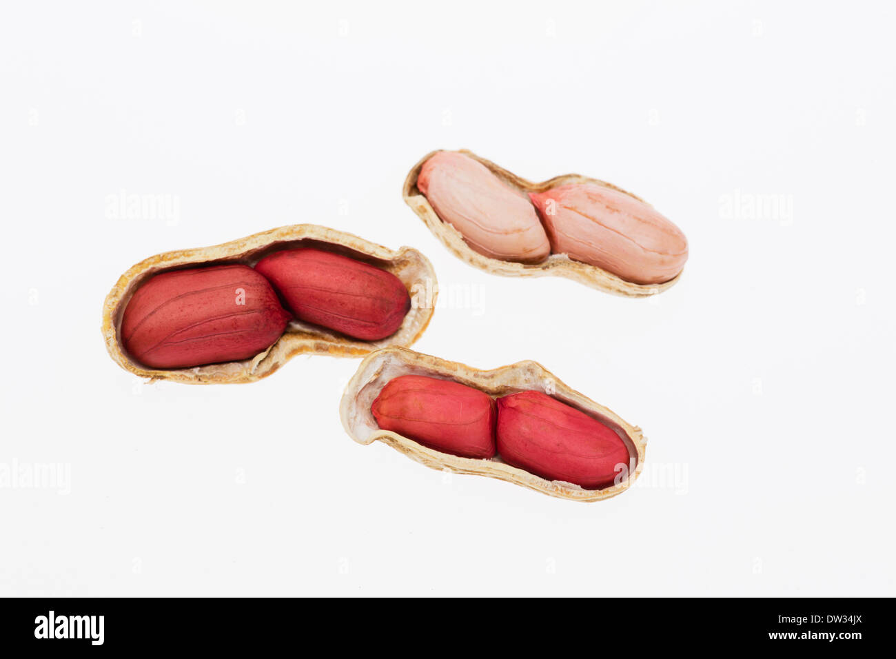 Red skin peanuts hi-res stock photography and images - Alamy