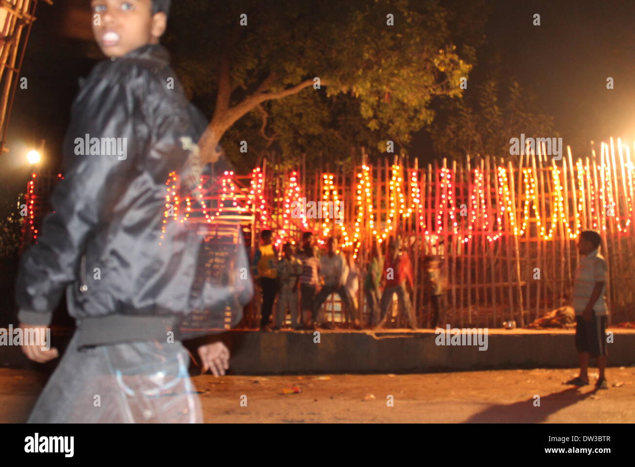 India slum night hi-res stock photography and images - Alamy