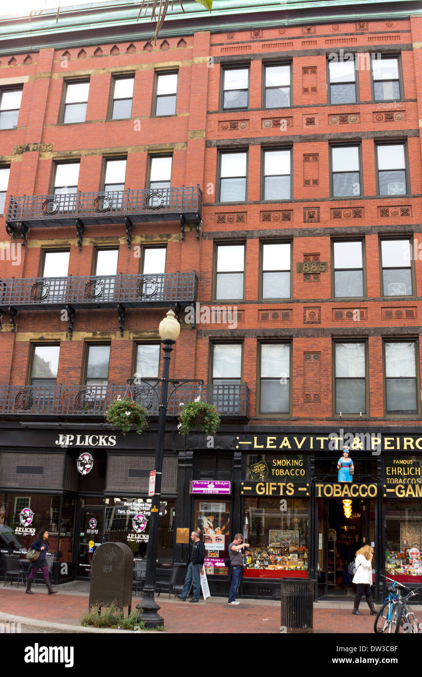 Redbrick buildings hi-res stock photography and images - Alamy