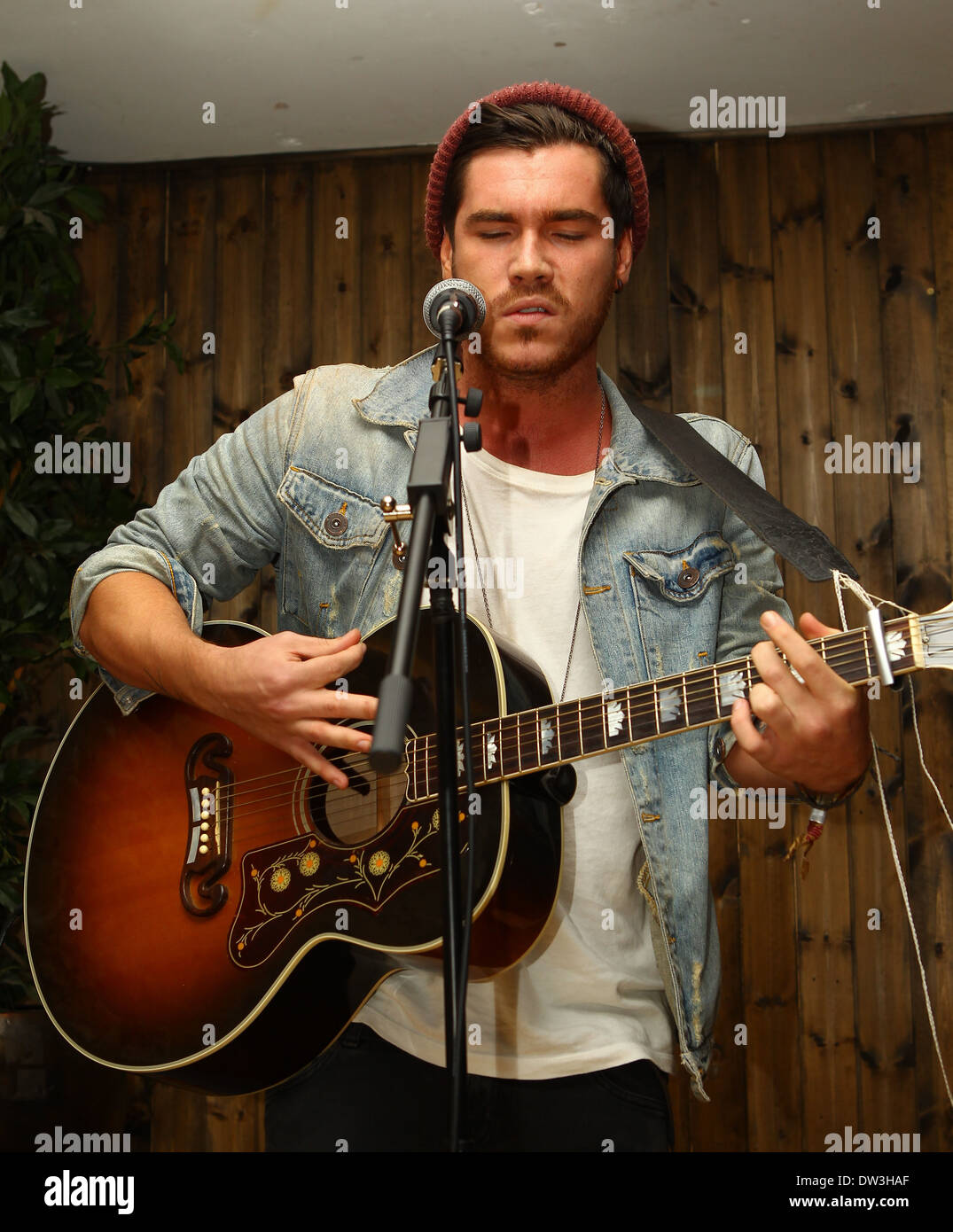 James Arthur Rylan Clark Factor High Resolution Stock Photography and ...