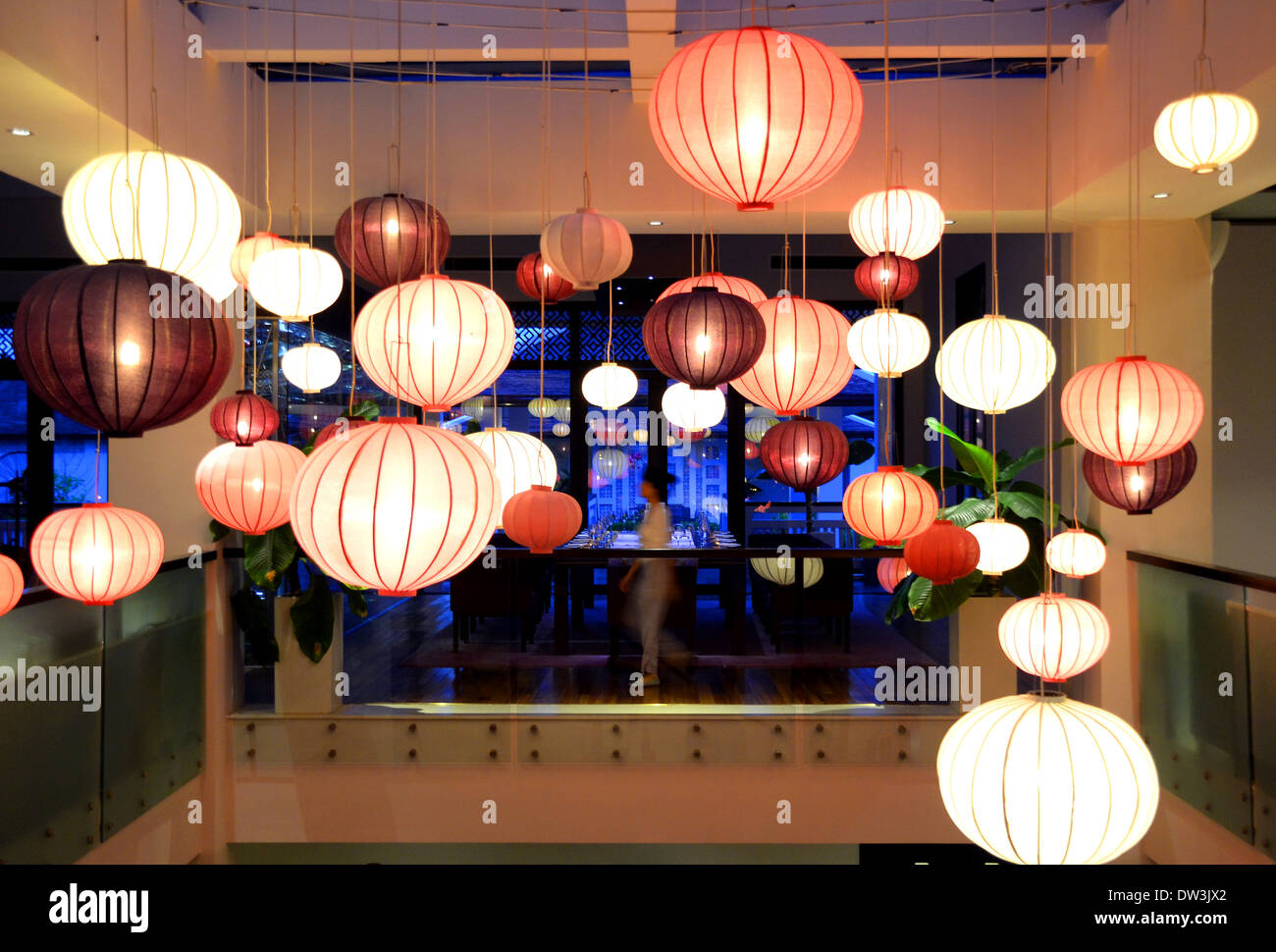 Chinese lanterns in restaurant Stock Photo - Alamy