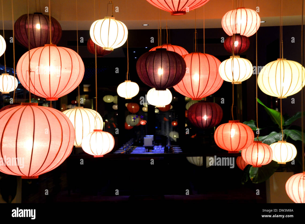 Chinese lanterns in restaurant Stock Photo - Alamy