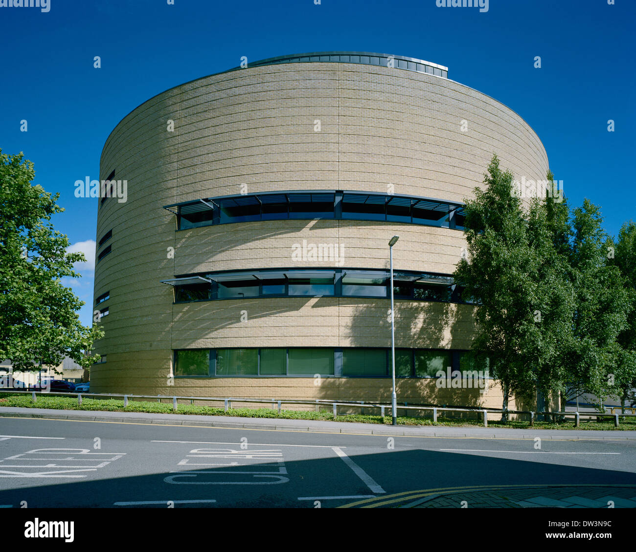 New Cambridge Crown Court building, East Road, Cambridge Stock Photo ...