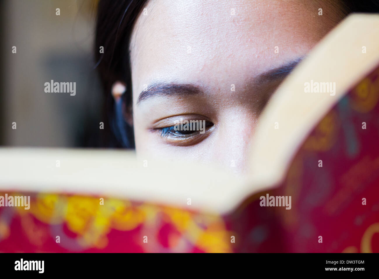Eye reading hi-res stock photography and images - Alamy