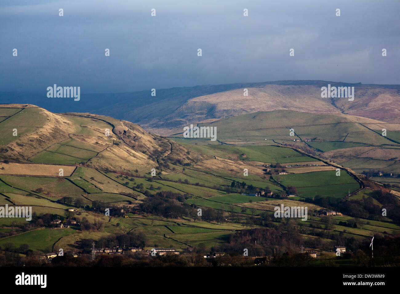 Cracken edge chinley quarry hi-res stock photography and images - Alamy