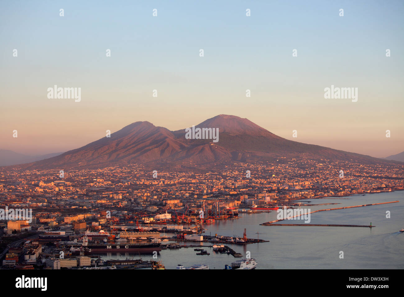 Mount vesuvius hi-res stock photography and images - Alamy