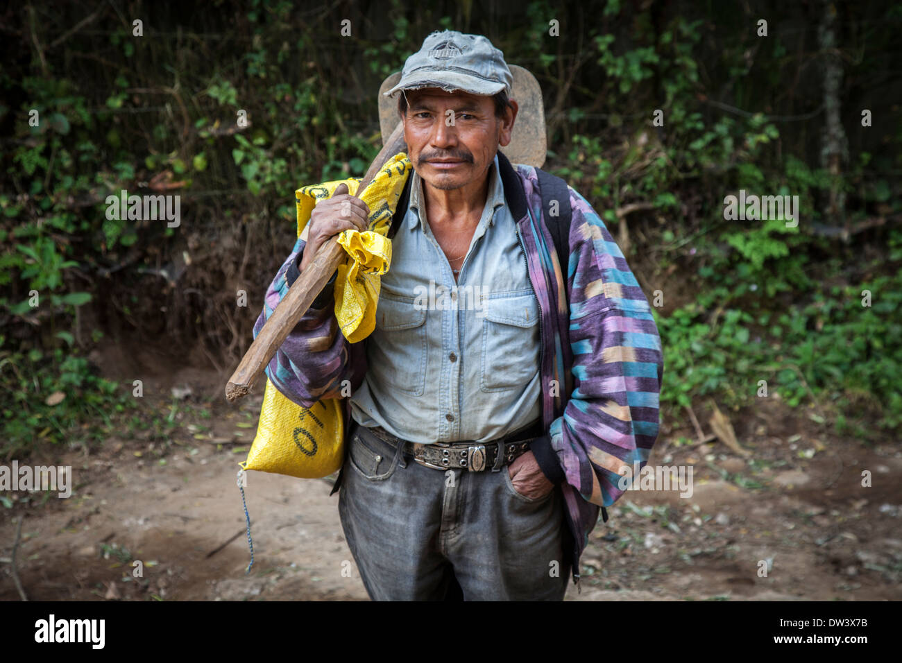 Peasant carrying a sack hi-res stock photography and images - Alamy