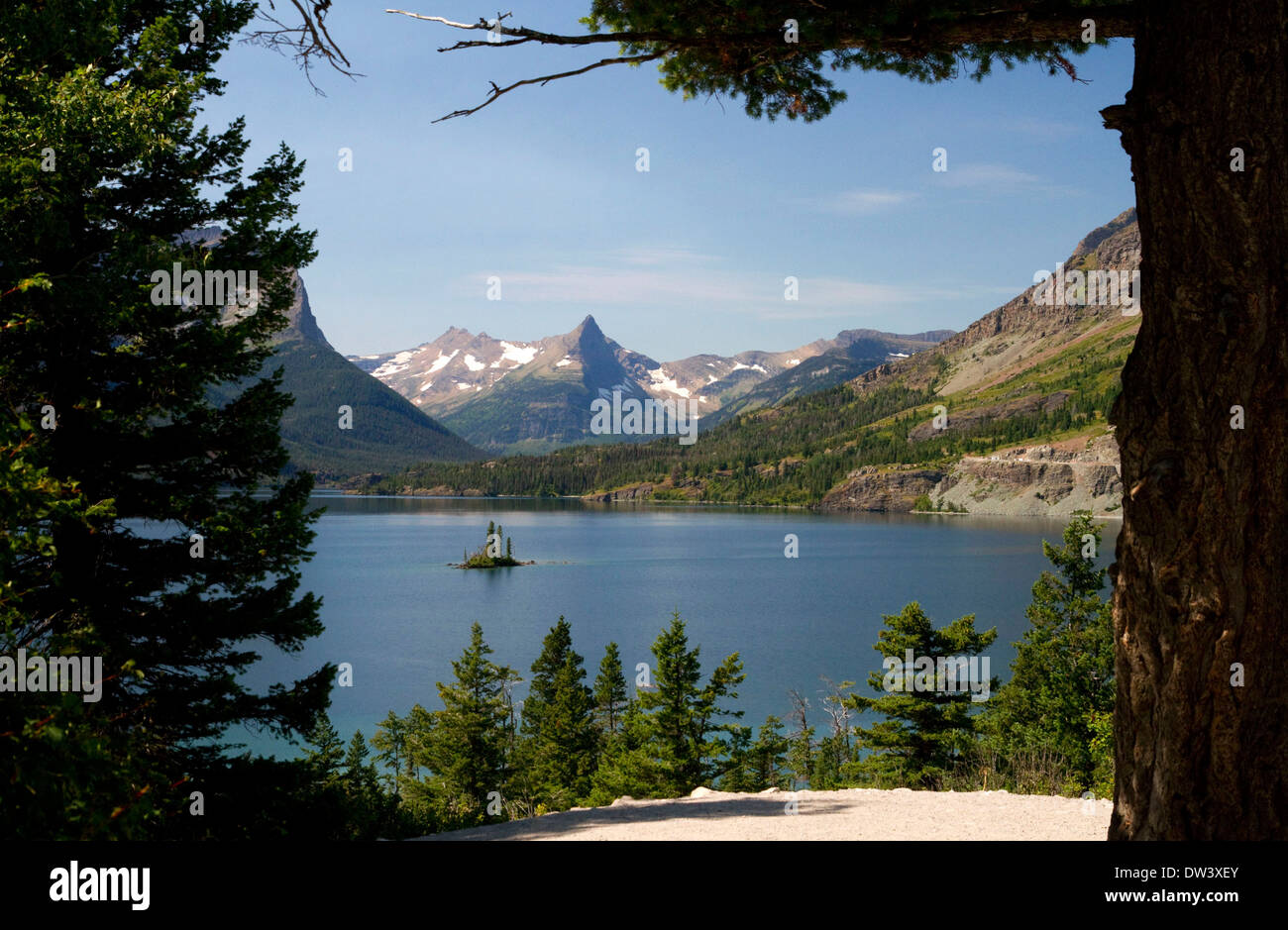 Saint Mary Lake in Glacier National Park, Montana, USA Stock Photo - Alamy