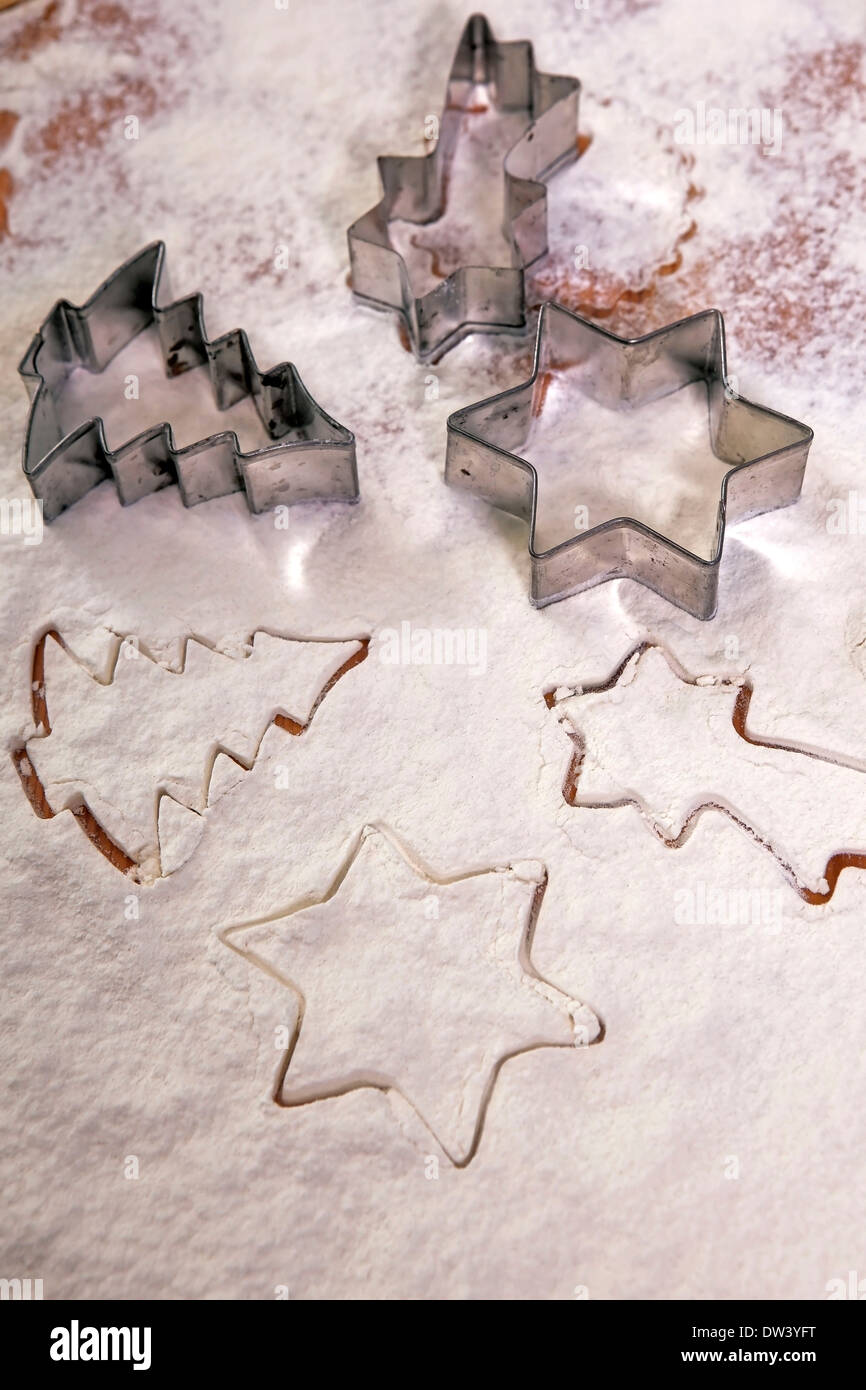Cookie cutters hi-res stock photography and images - Alamy