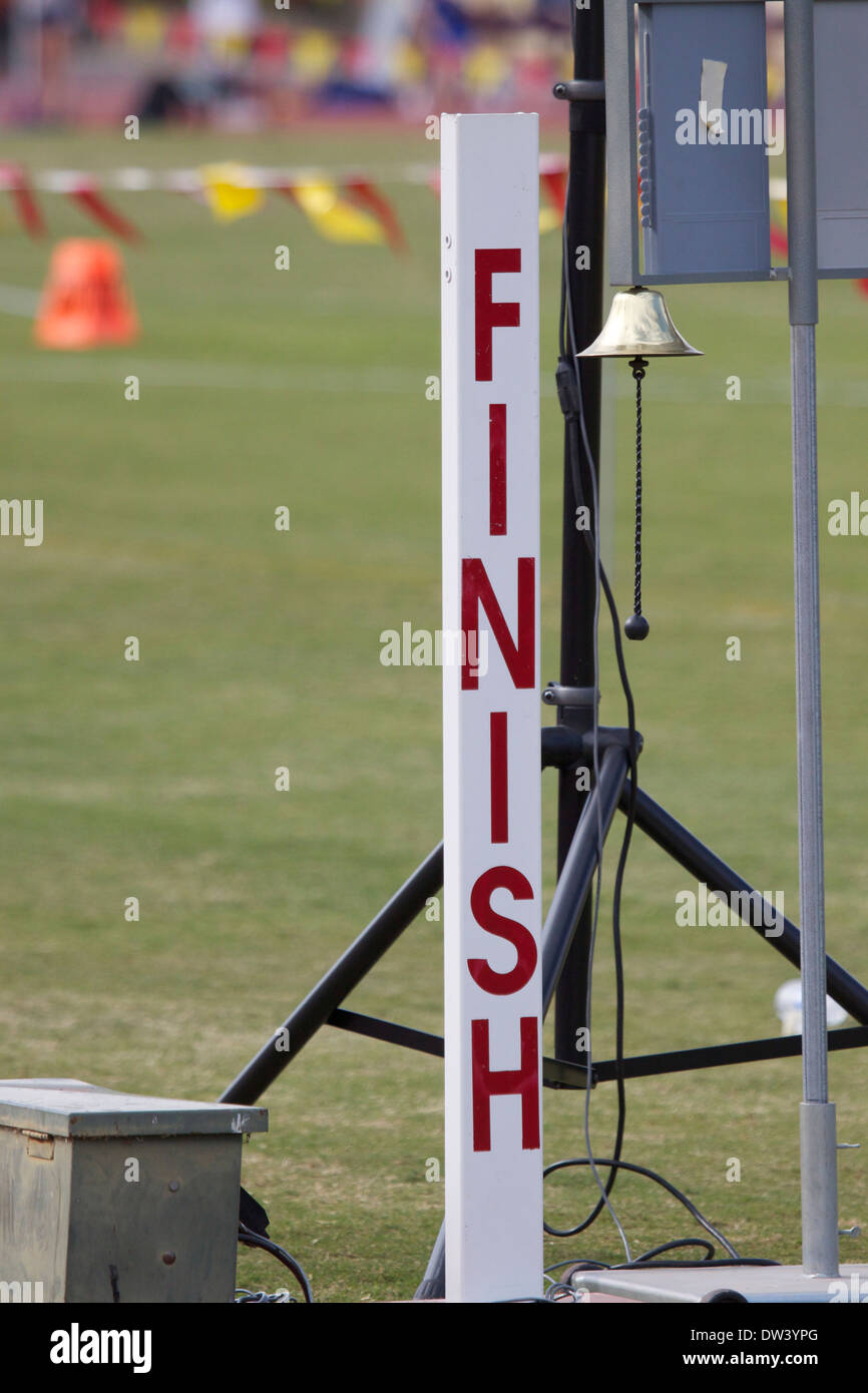 Track Race Finish Line Stock Photos & Track Race Finish Line Stock ...