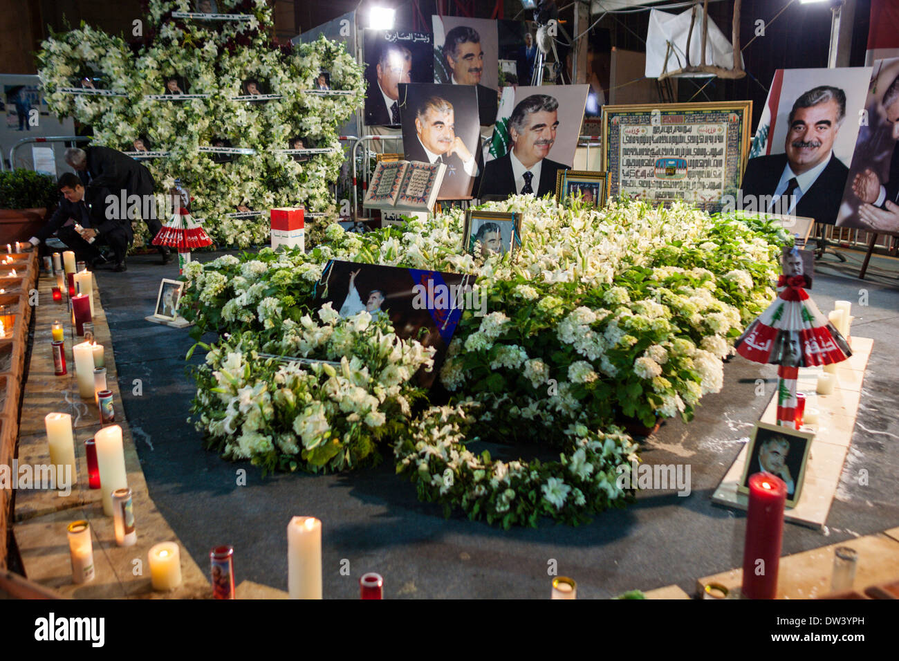 Memorial shrine to Prime Minister Rafik Hariri who was assassinated on ...