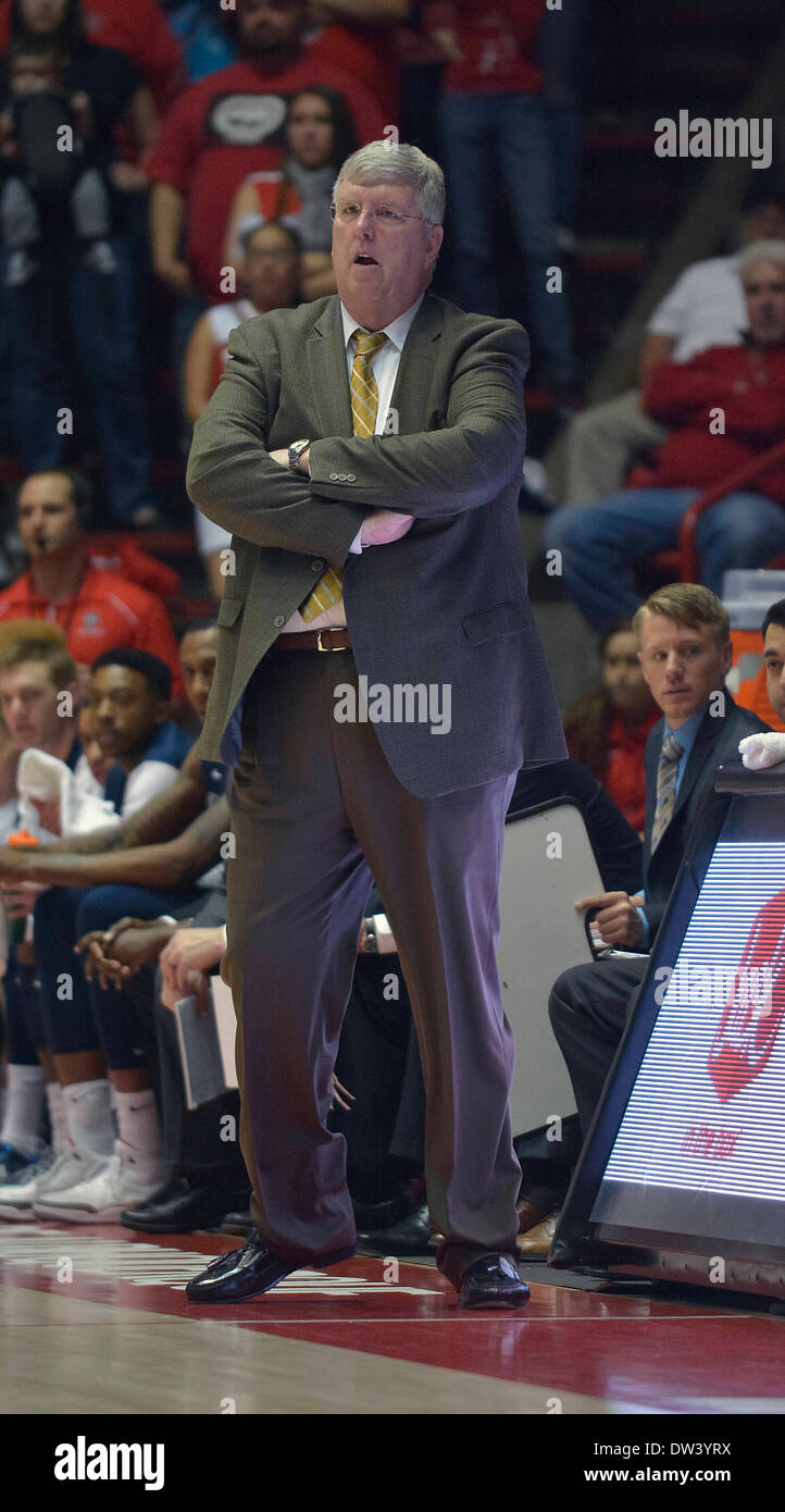 Albuquerque, New Mexico. 25th Feb, 2014. Utah State Aggies head coach ...