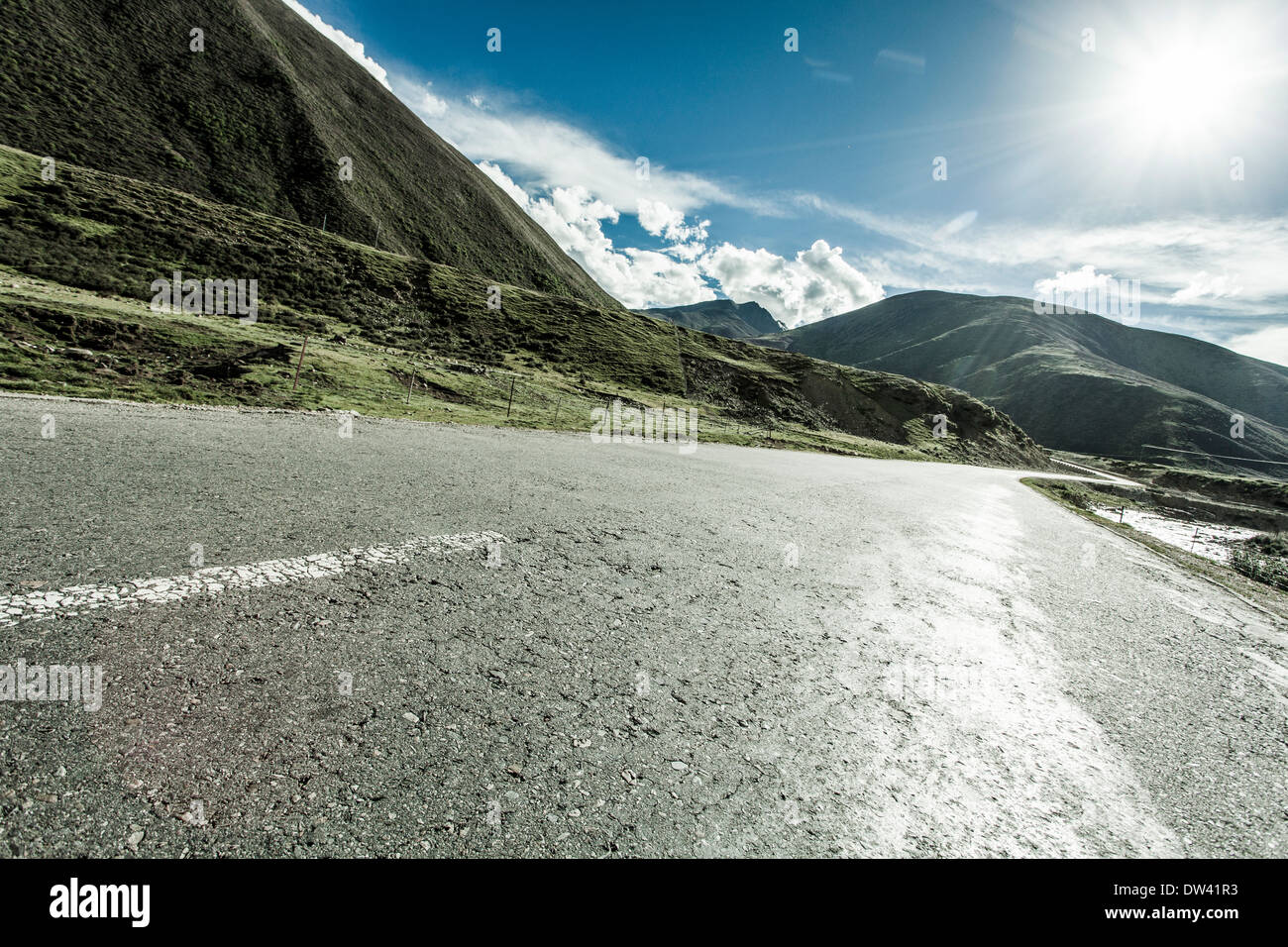 Slanted road hi-res stock photography and images - Alamy