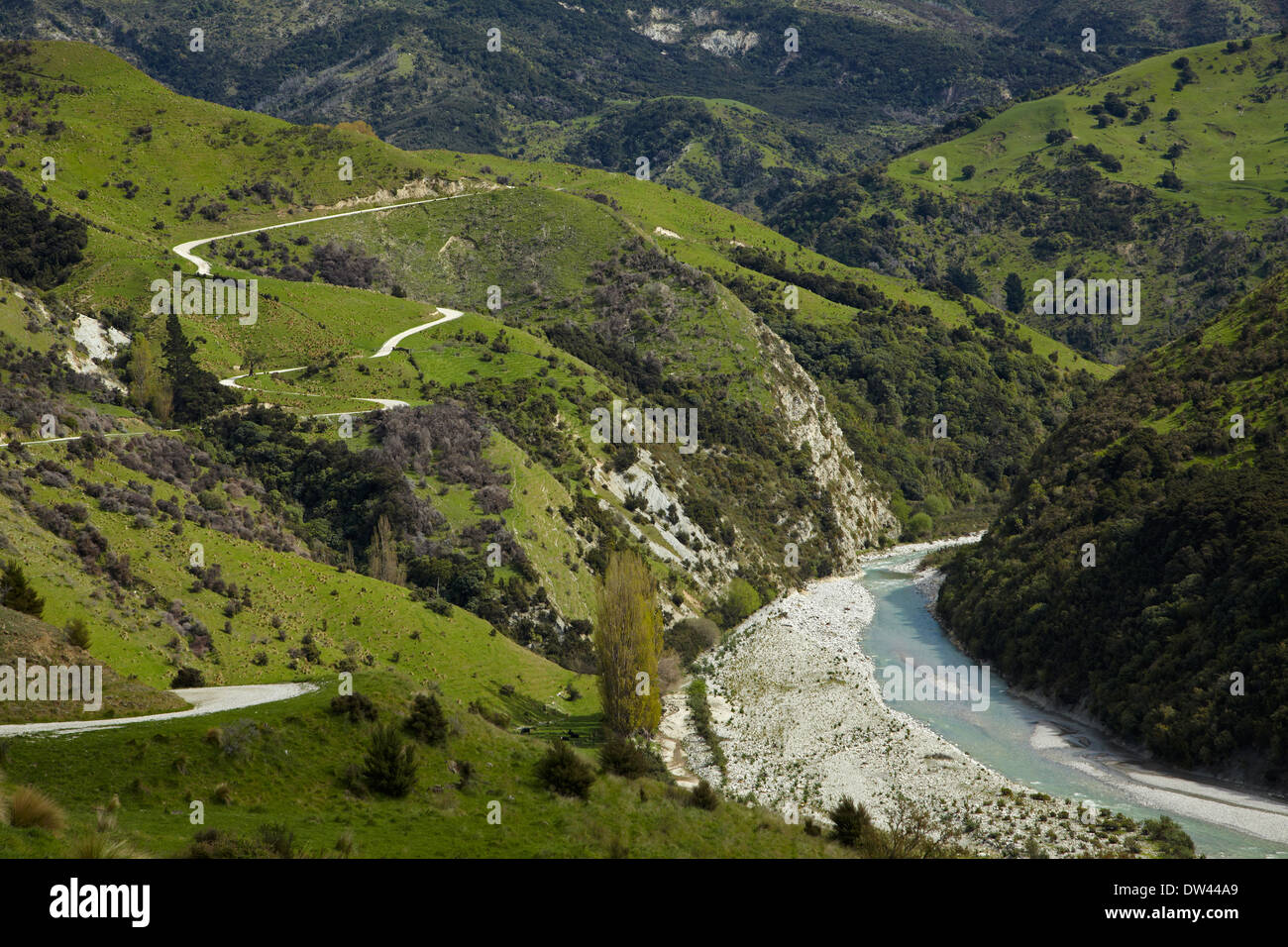 Road up Waima / Ure Valley to Sawcut Gorge, adn Waima River ...