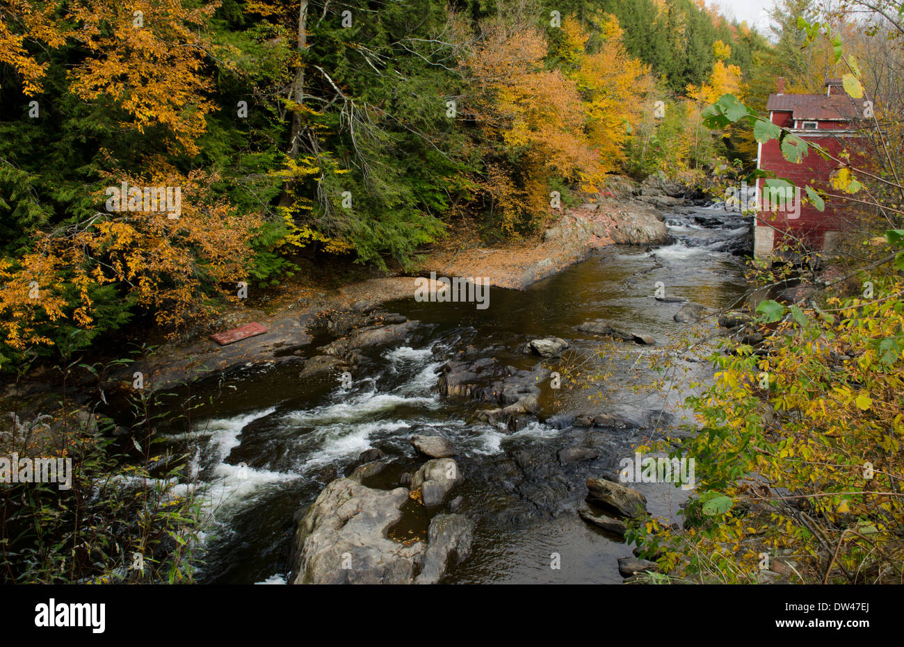 Rapids bridge hi-res stock photography and images - Alamy