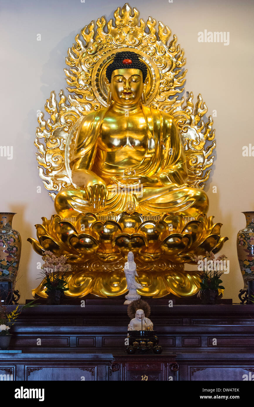 One of the Three Treasures Buddhas, Shandao Temple, Taipei, Taiwan ...