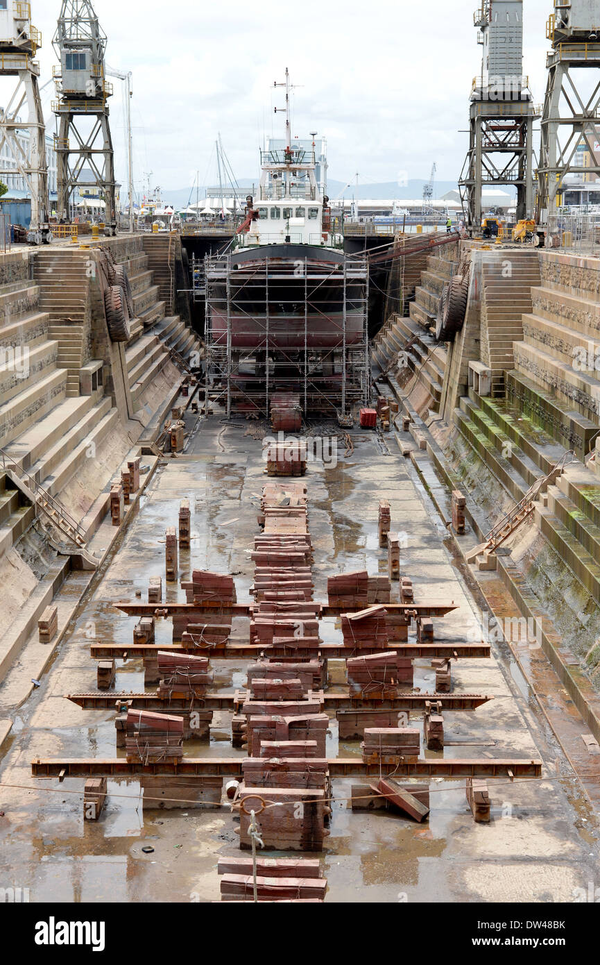 A shot of a dry dock ship yard Stock Photo - Alamy